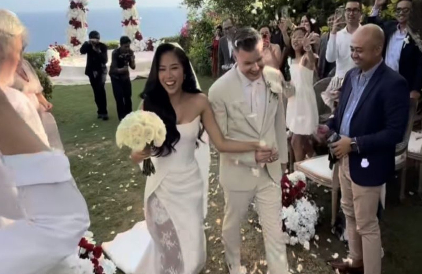 Sabronzo Kahwin di Bali.. Sah Bergelar Isteri DJ Dash Berlin | Azhan.co