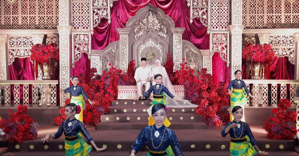 Resepsi Fattah Amin & Amira Othman Bertemakan Tradisional Melayu | Azhan.co